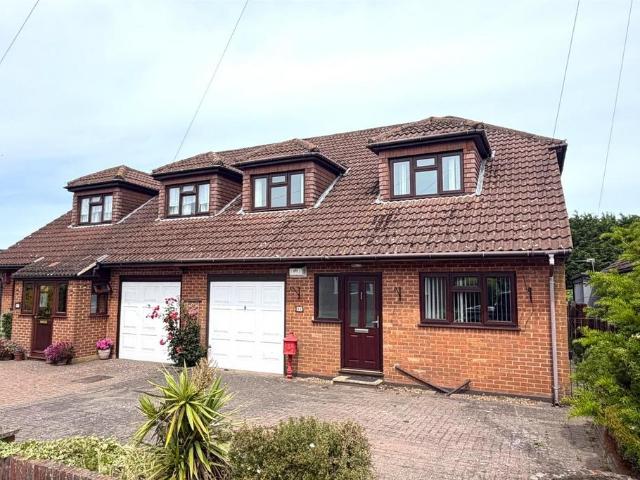 4 bedroom chalet for sale