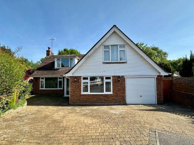 4 bedroom chalet for sale