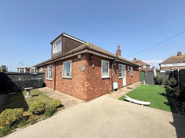 4 bedroom chalet for sale
