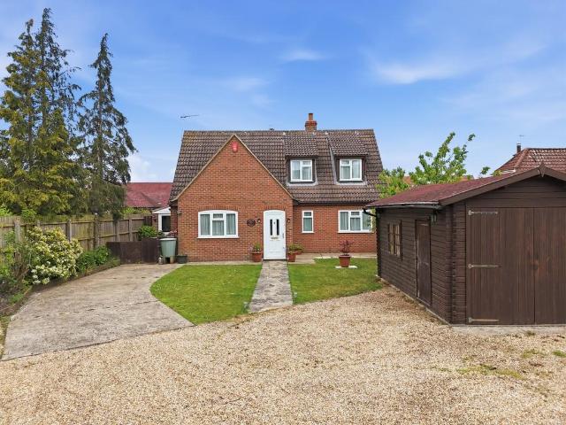 4 bedroom chalet for sale