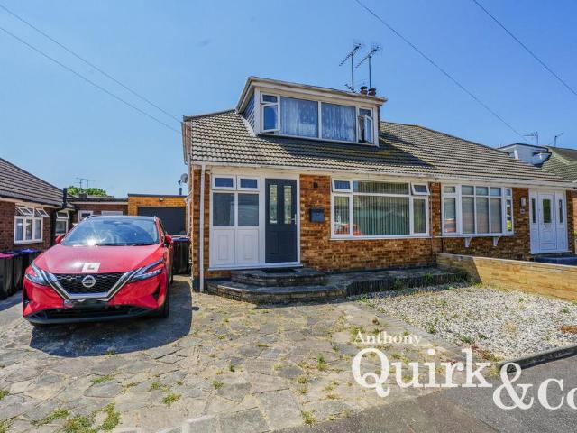 4 bedroom chalet for sale