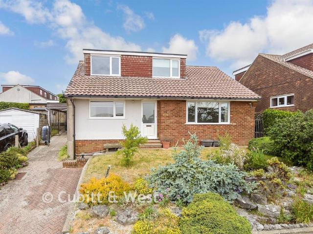 4 bedroom chalet for sale