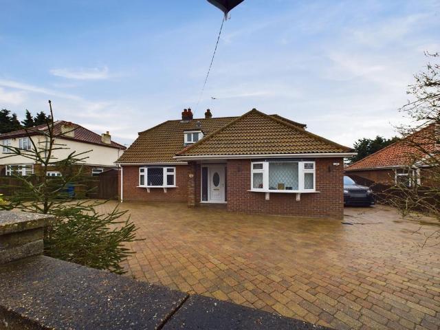 4 bedroom chalet for sale