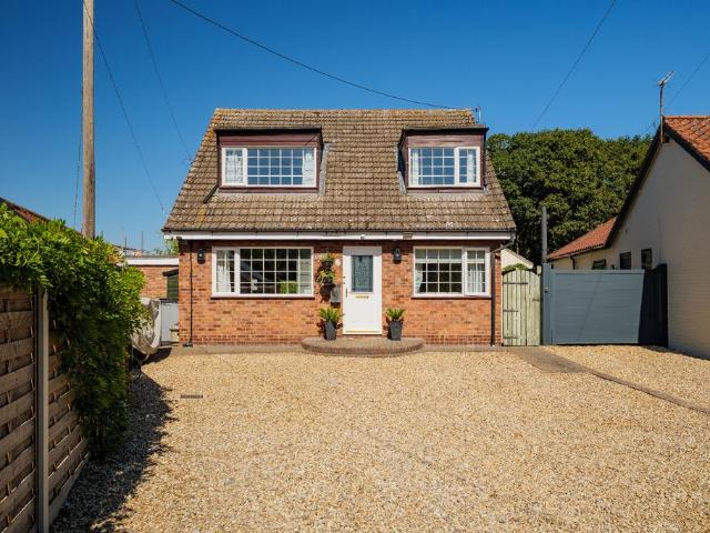 4 bedroom chalet for sale