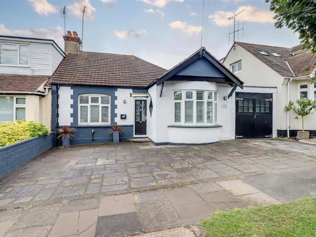 4 bedroom chalet for sale