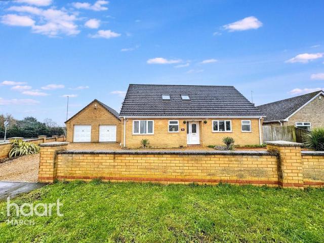 4 bedroom chalet for sale