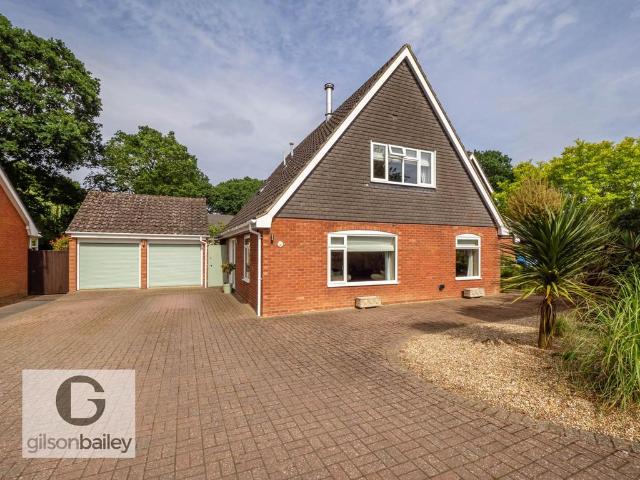 4 bedroom chalet for sale