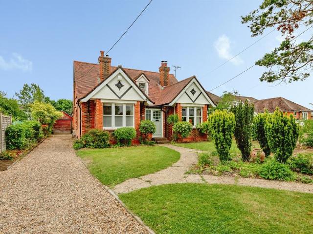 4 bedroom chalet for sale