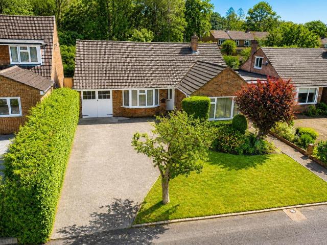4 bedroom chalet for sale