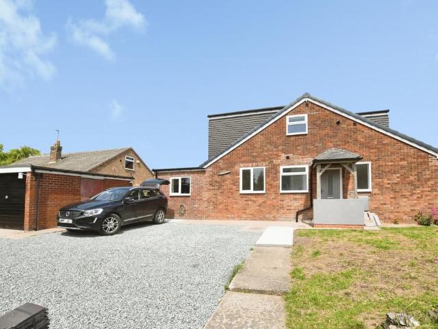 4 bedroom chalet for sale