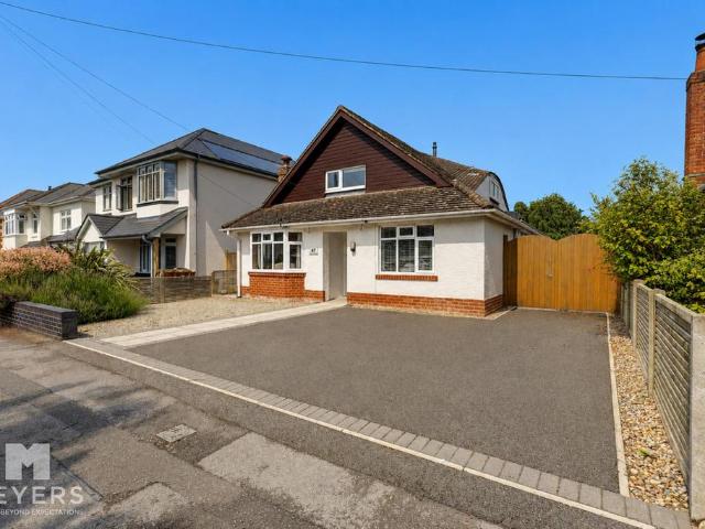 4 bedroom chalet for sale