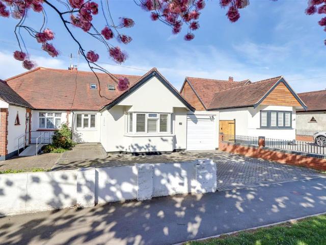 4 bedroom chalet for sale