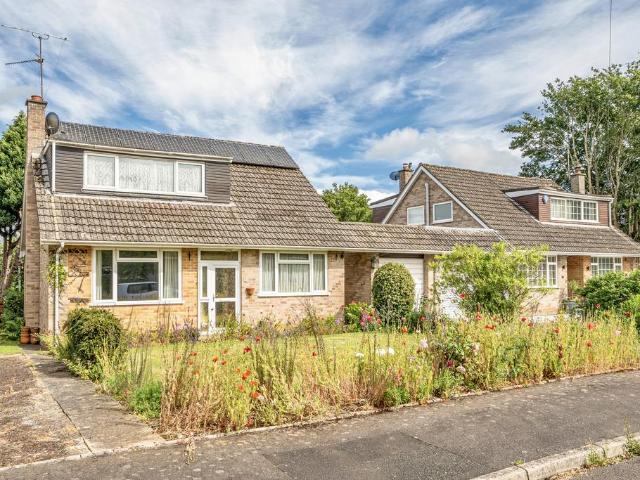 4 bedroom chalet for sale