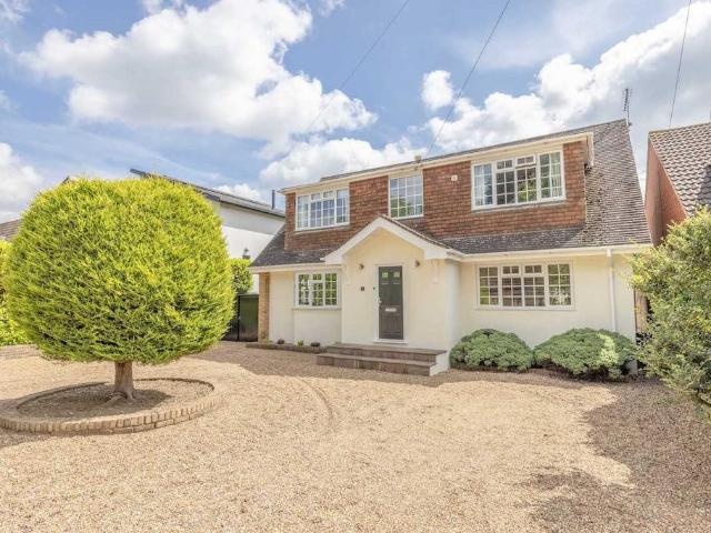 4 bedroom chalet for sale