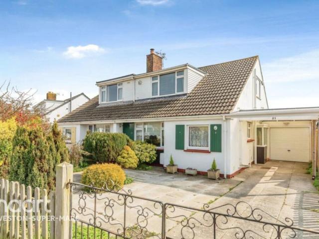4 bedroom chalet for sale