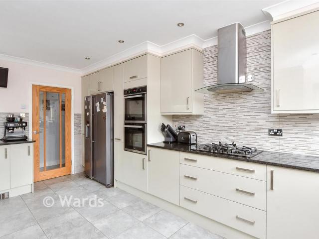 4 bedroom chalet for sale