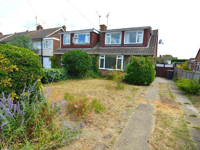 4 bedroom chalet for sale