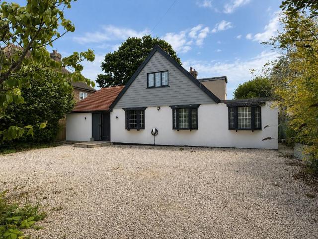 4 bedroom chalet for sale