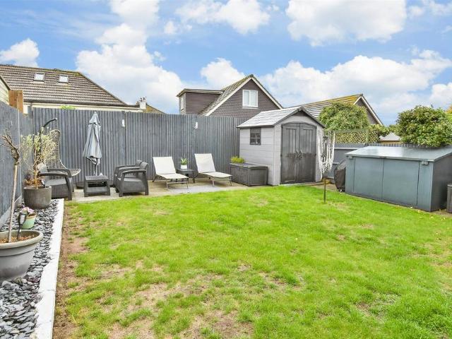 4 bedroom chalet for sale