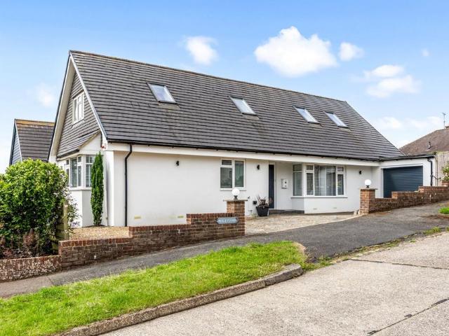 4 bedroom chalet for sale