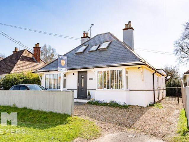 4 bedroom chalet for sale