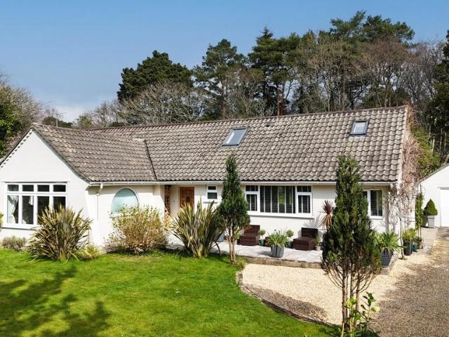 5 bedroom chalet for sale