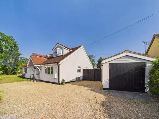 4 bedroom chalet for sale