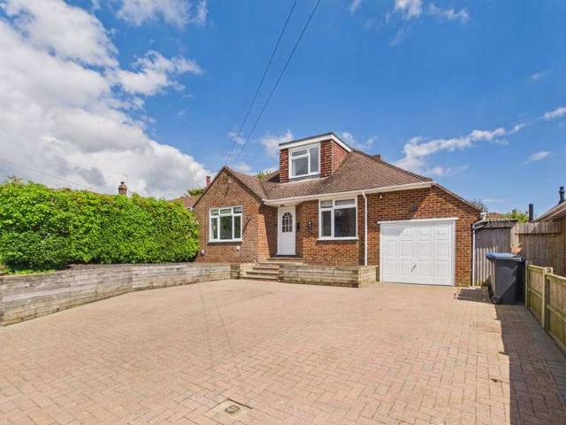 4 Bedroom Chalet House