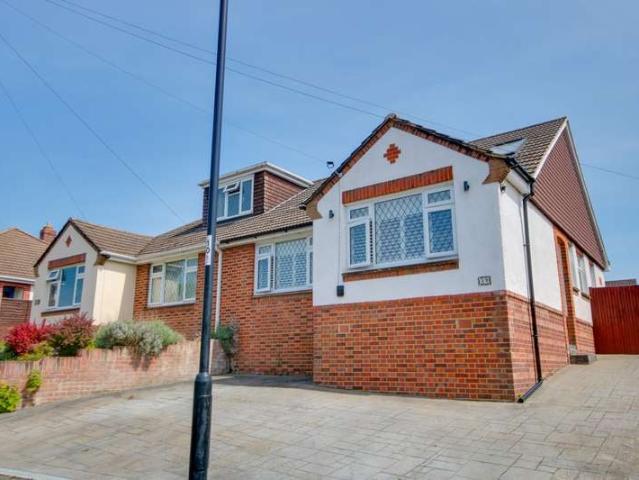 4 Bedroom Chalet House