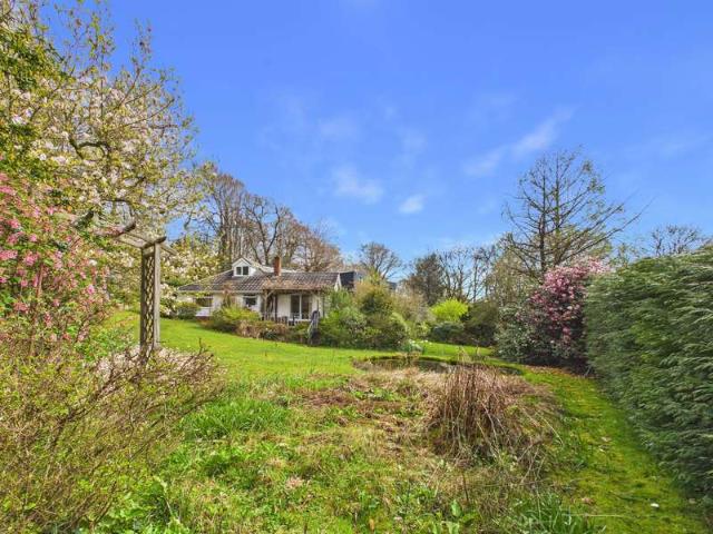 4 Bedroom Chalet House