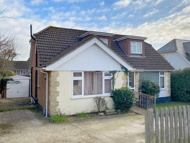 4 Bedroom Chalet House