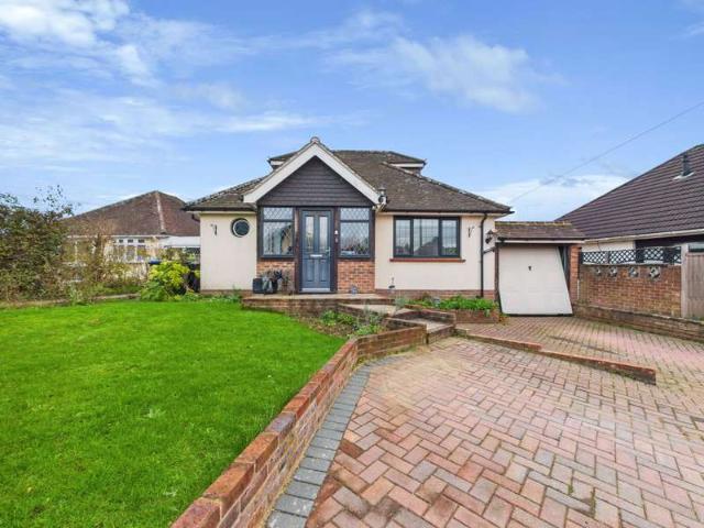 4 Bedroom Chalet House