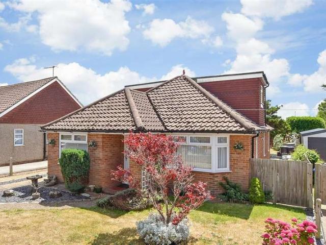 4 Bedroom Chalet House