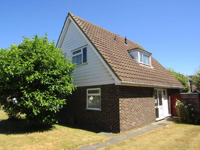 4 bedroom chalet to rent
