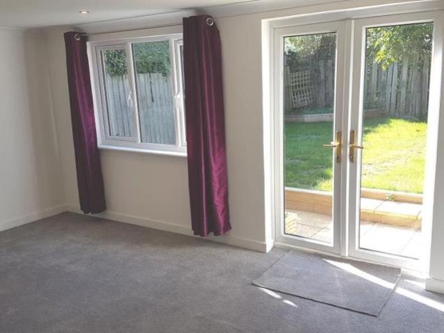 4 bedroom chalet to rent