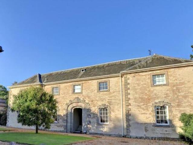 4 Bedroom Character Property For Rent In Compton Verney
