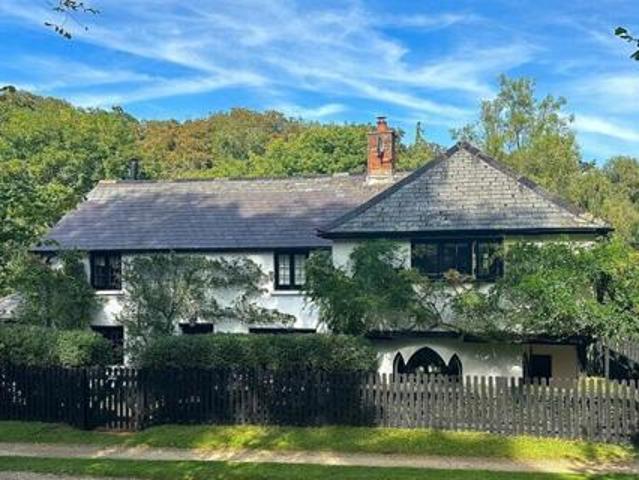 4 Bedroom Character Property For Sale In Burley, Ringwood