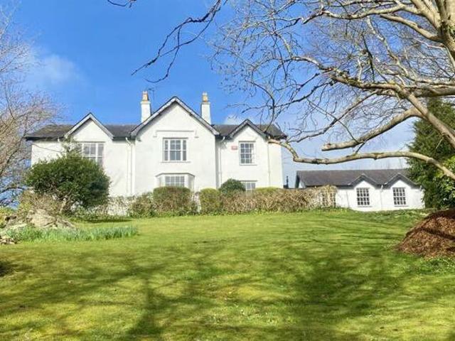 4 Bedroom Character Property For Sale In Cadnant Road