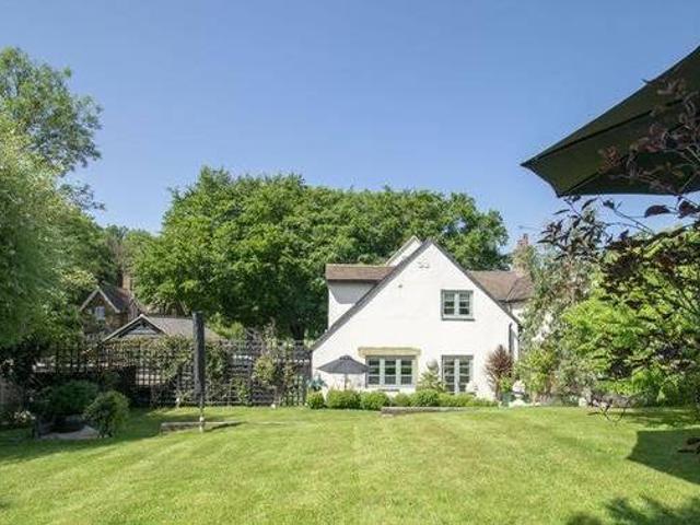 4 bedroom character property for sale in Church End Haynes MK45