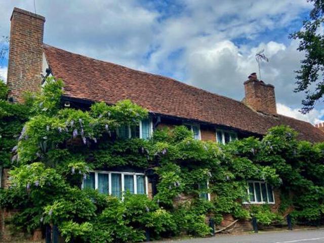 4 Bedroom Character Property For Sale In Denham