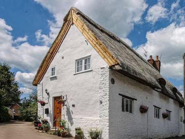 4 bedroom character property for sale in High Street Sharnbrook MK44