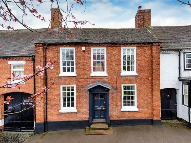 4 bedroom character property for sale in Saredon House, 28 Sta.
