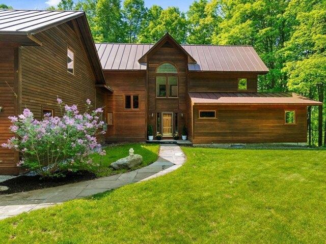 4 bedroom, Charlotte VT 05445 103929853