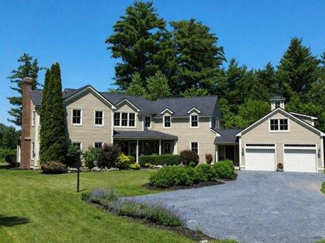 4 bedroom, Charlotte VT 05445 104190226