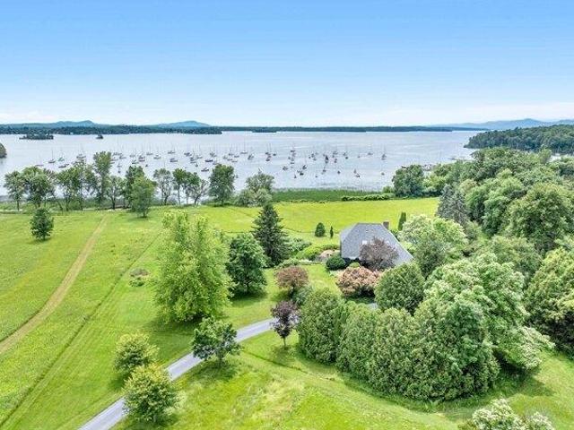 4 bedroom, Charlotte VT 05445 105143857