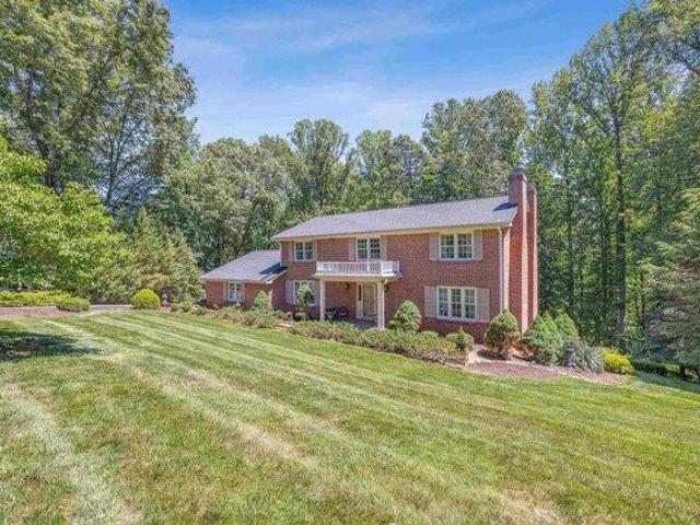 4 bedroom, Charlottesville VA 22901 104907224