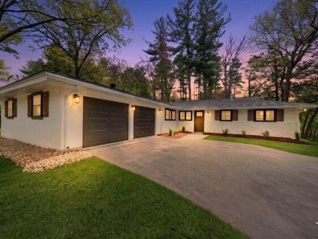 4 bedroom, Chelmsford MA 01824 102371214