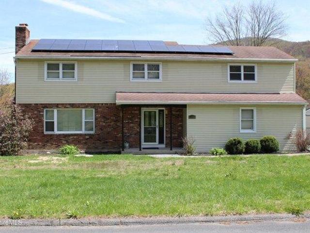 4 bedroom, Cheshire MA 01225 102922790