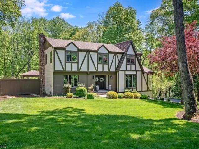 4 bedroom, Chester Twp. NJ 07930 LS102715704