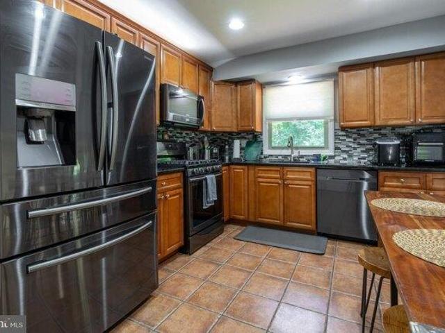 4 bedroom, Cherry Hill NJ 08003 105160213